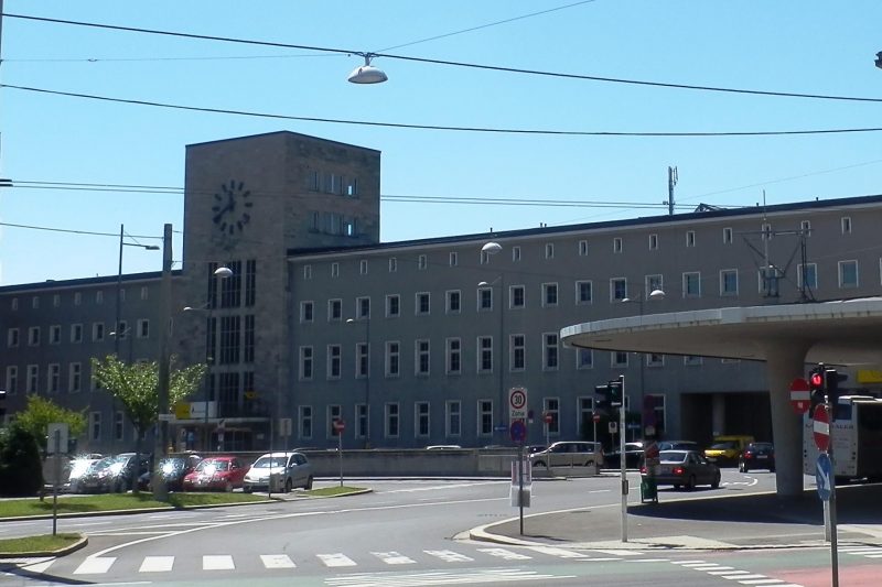 Linz (OÖ): Post-Turm beim Hauptbahnhof vor Abriss – Initiative ...